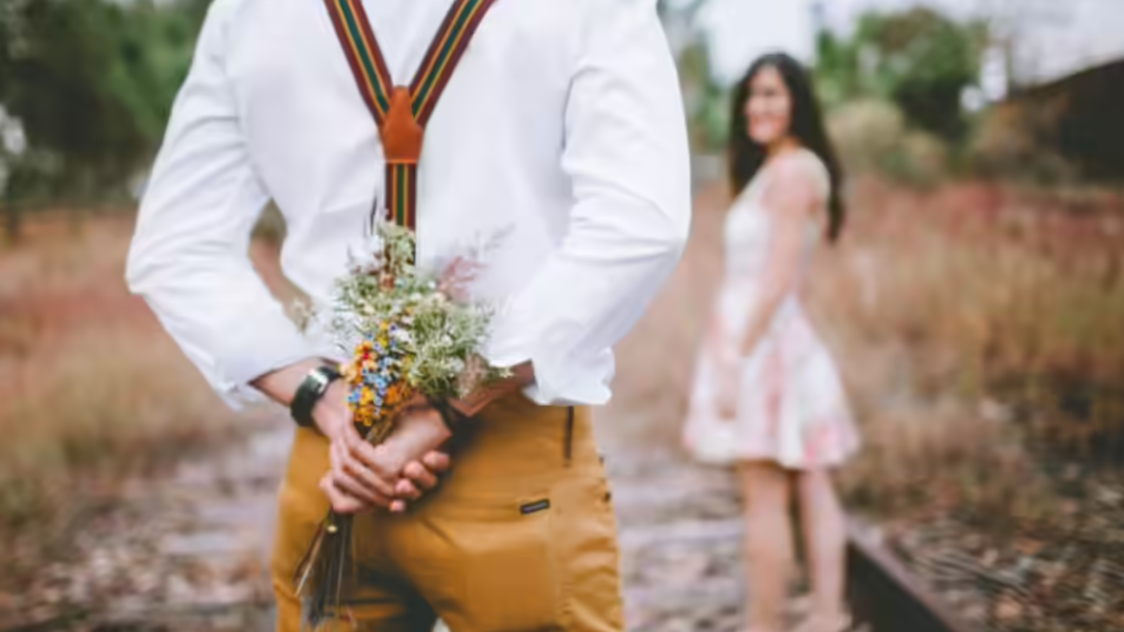 Love bombing: Everything you need to know - NIDAS - Nottinghamshire ...